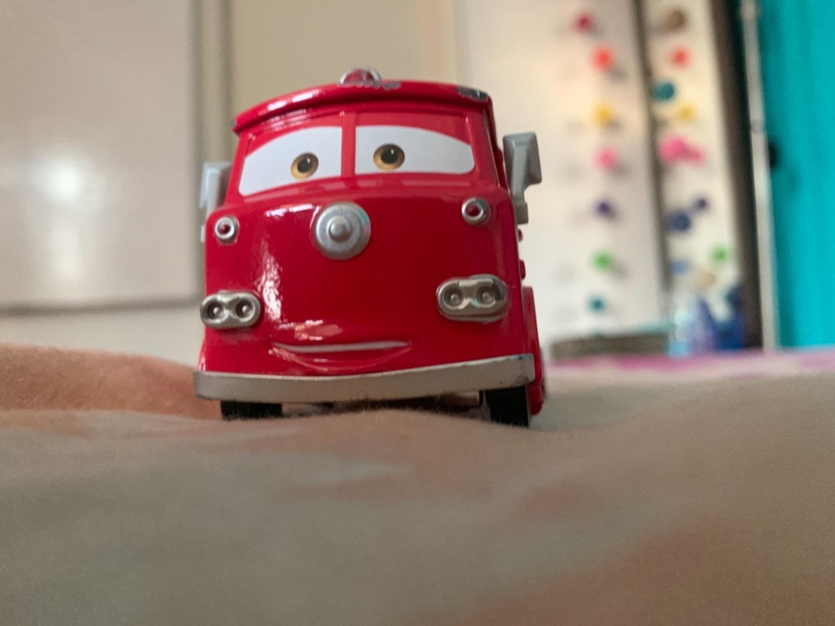 Disney Mattel Cars 3 Deluxe Red Die-Cast Vehicle, 1:55 Scale : Amazon ...