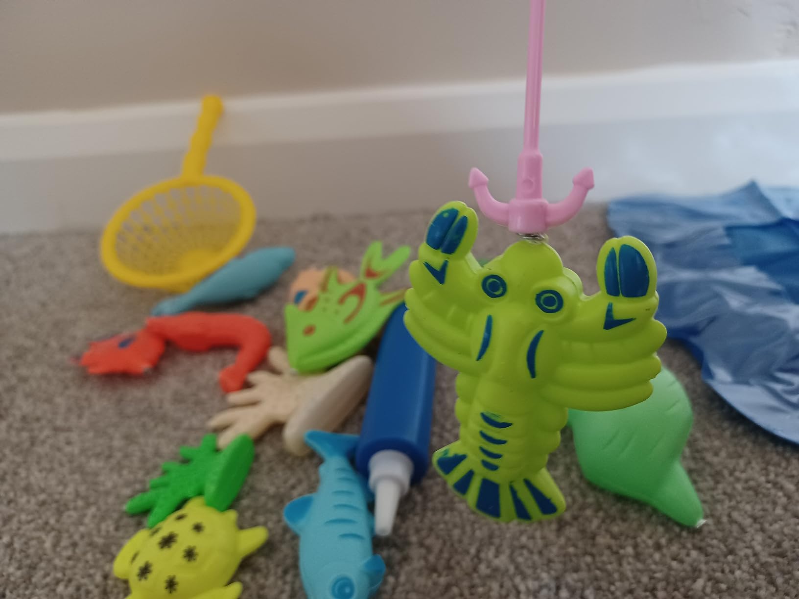 Magnetic Fishing Toys, 16 Pcs Kids Fishing Game Set with Rod Pool and ...