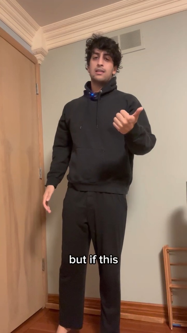 Watch 6ft wearing the Hanes black hoodie pump cover #fitness on Amazon Live