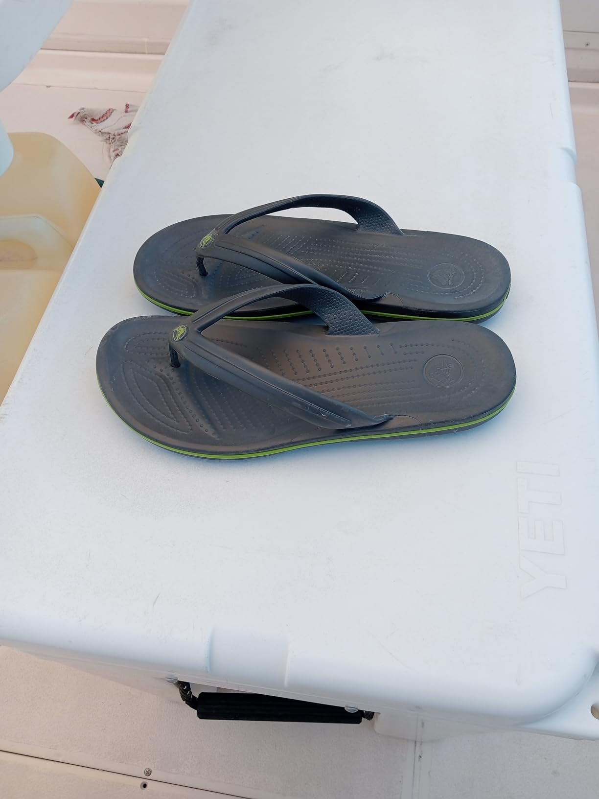 Crocs, Crocband Flip, Sandalias para Hombre y Mujer, Comodidad de 360 ...