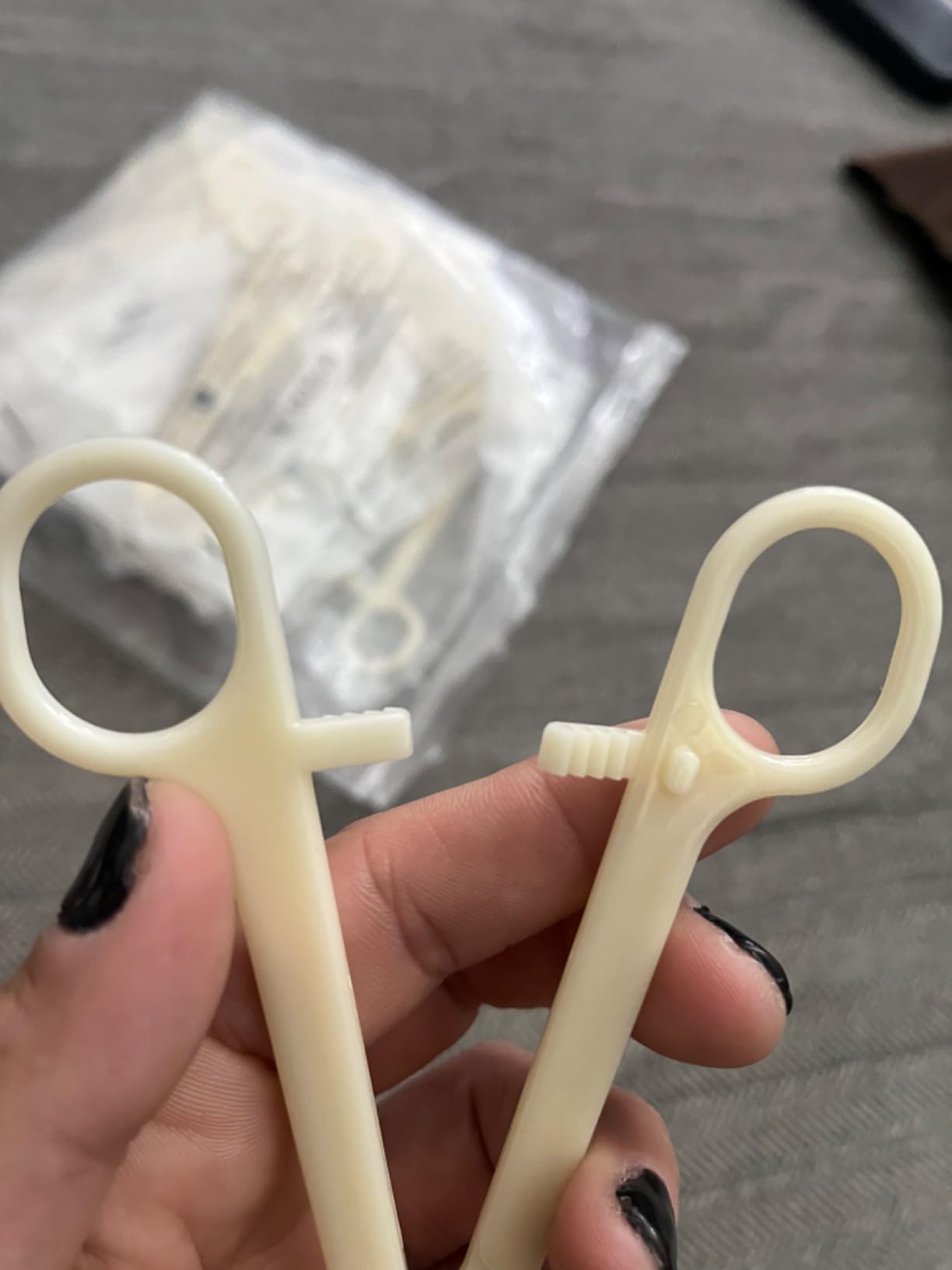 Amazon.com: Body Piercing Clamps - TONBAO 25pcs Disposable Piercing ...