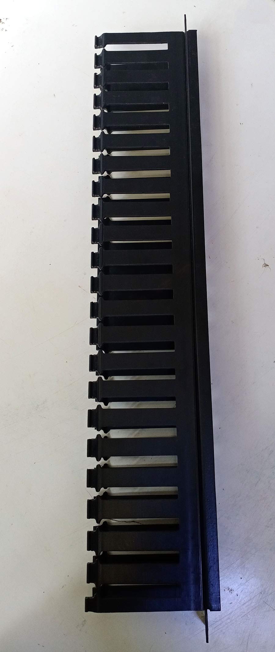 2U Cable Management Panel, Plastic 19'' (48 x 5 x 9) : Amazon.in: Home ...