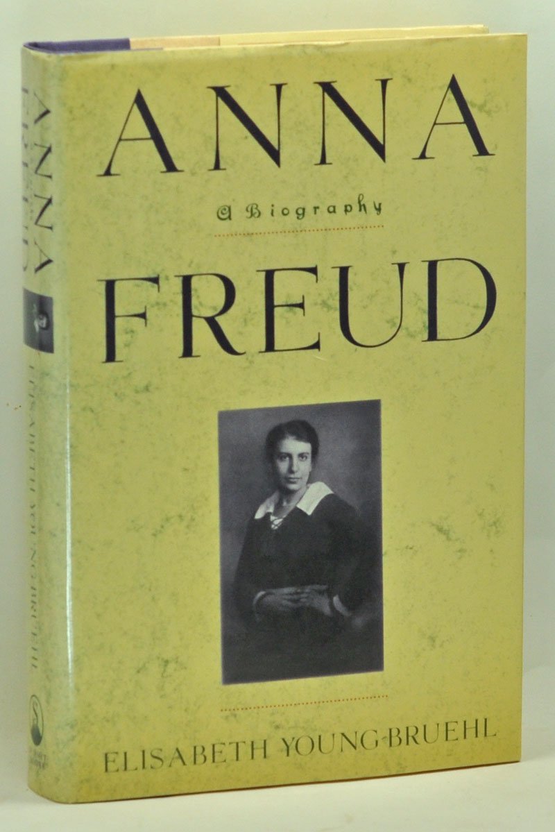 Anna Freud: A Biography: Young-Bruehl, Elisabeth: 9780671616960: Amazon ...