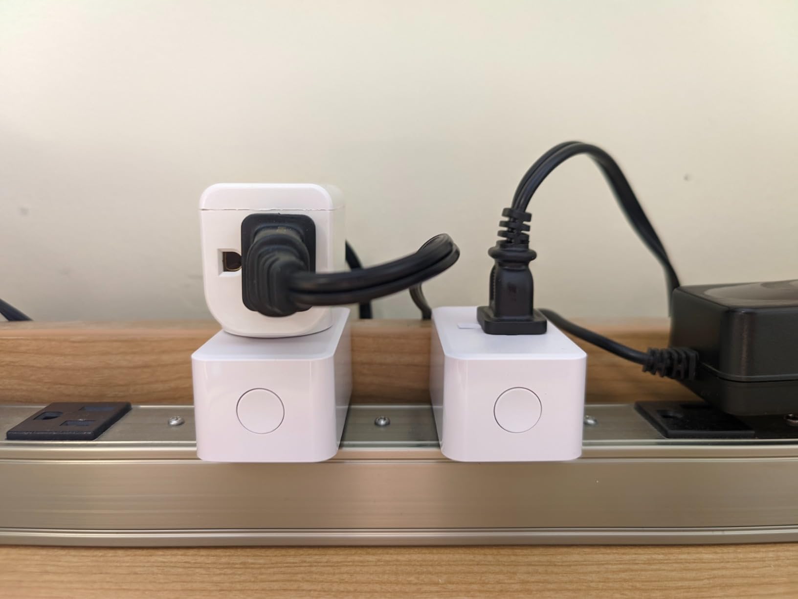 THIRDREALITY ZigBee Smart Plug 4 Pack with Real-time Energy Monitoring ...