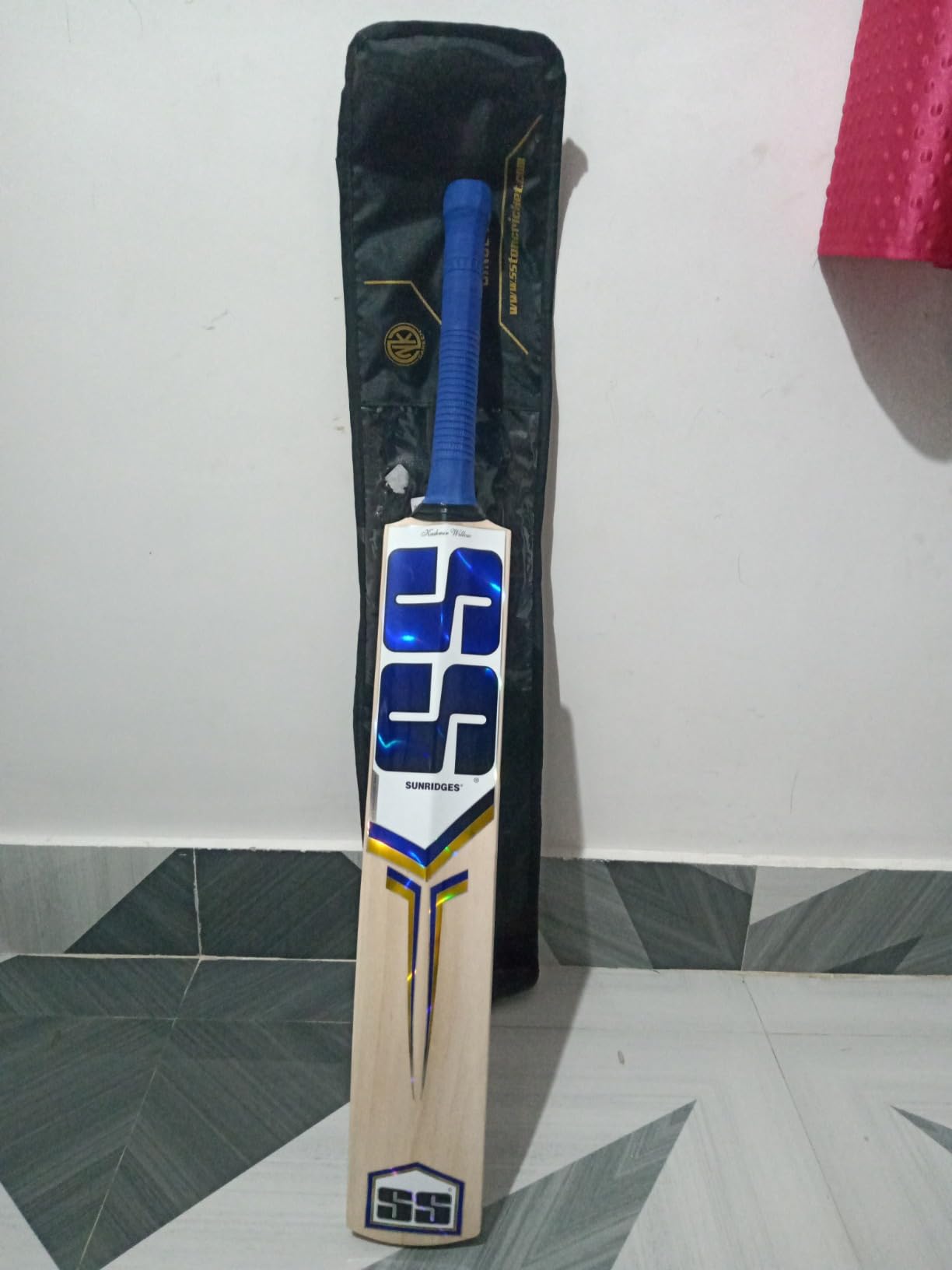 SS Sky Stunner Kashmir Willow Cricket Bat-SH : Amazon.in: Sports ...