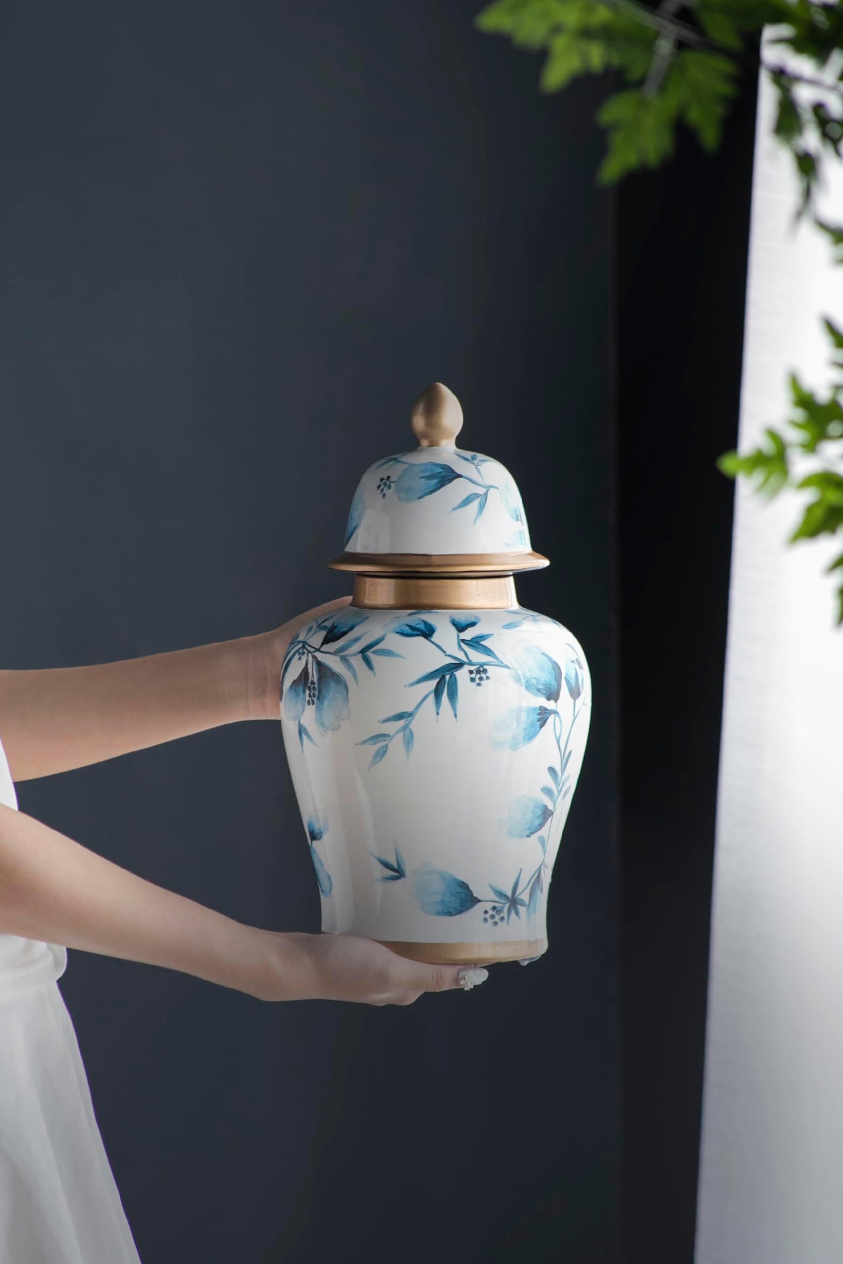 Amazon.com: A&B Home 14" Ginger Jar with Lid, Porcelain Ginger Jar for ...