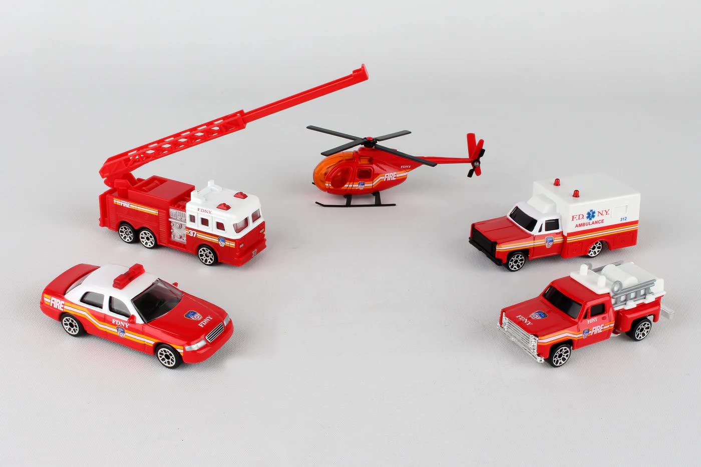 Matchbox Tow Truck NYPD New York Police Diecast Toy Car 10 Piece Gift ...