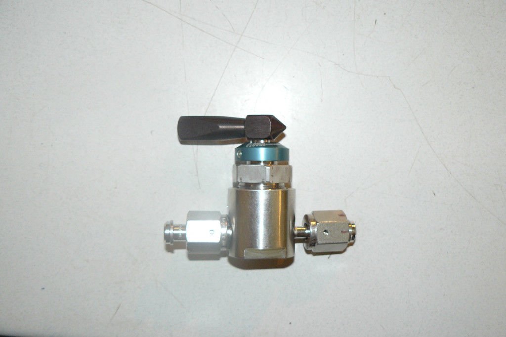 Tescom Diaphragm Valve Pv72Rhk-100 3000 Psi: Amazon.com: Industrial ...