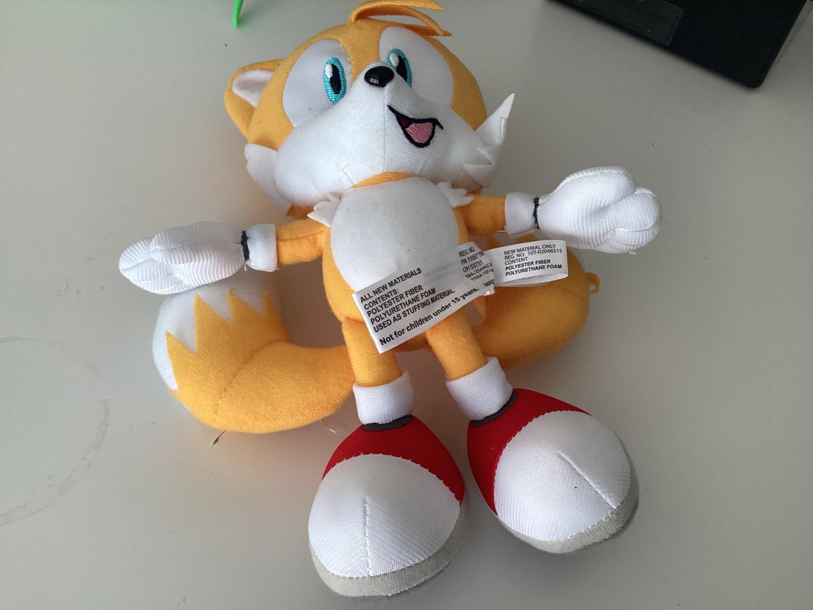 Sonic The Hedgehog 9 Inch Plush | Tails Holding Tail : Amazon.com.au ...