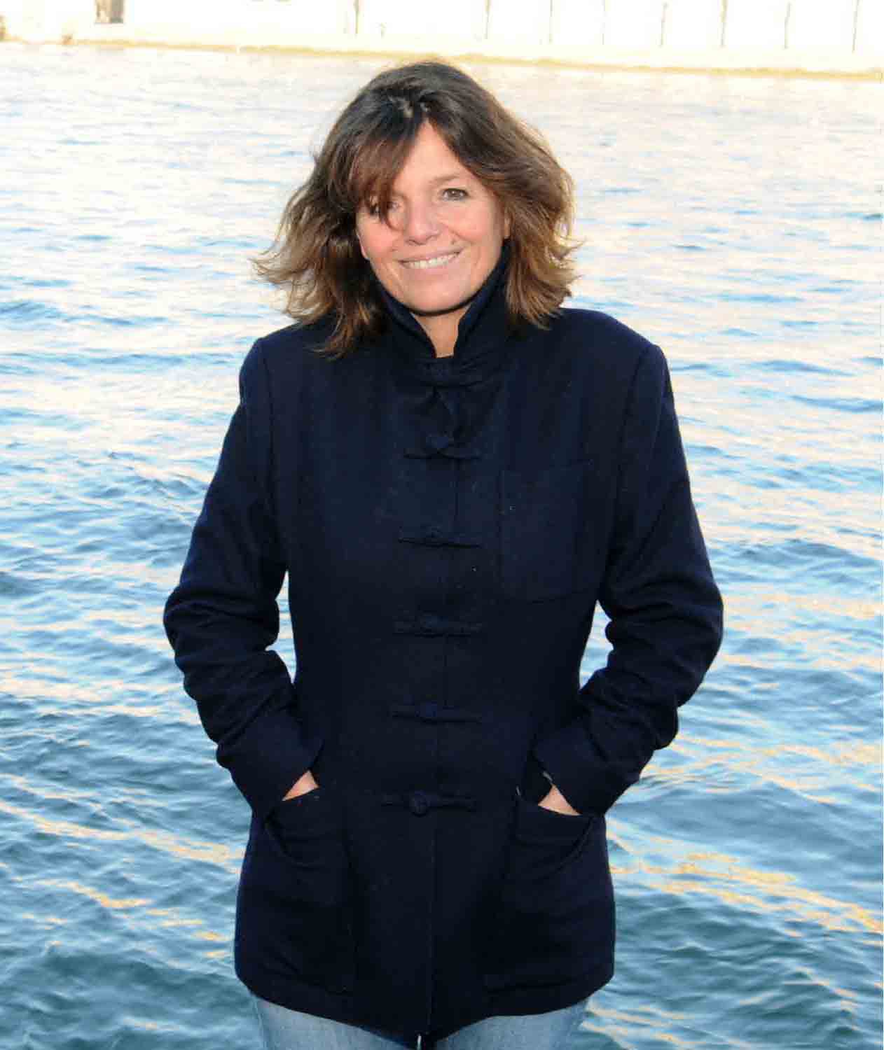 Amazon.com: Maylis de Kerangal: books, biography, latest update
