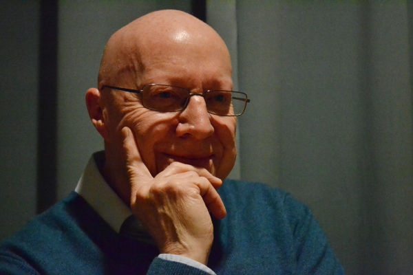 Amazon.com: Tony Rogers: books, biography, latest update