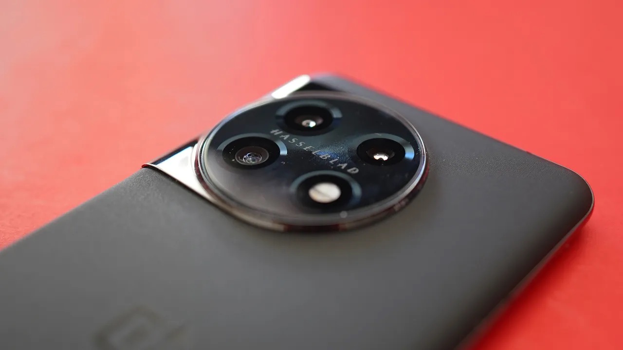 Watch OnePlus 11 5G& Is the Camera Good? on Amazon Live