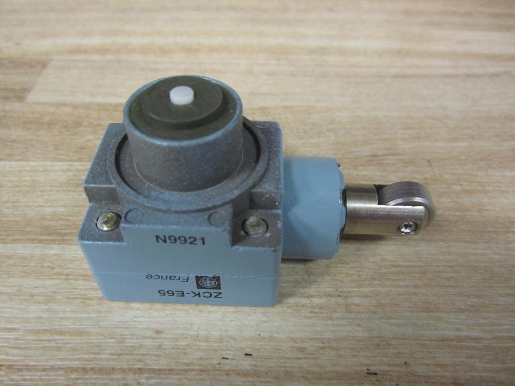 Telemecanique Sensors ZCKE65 Metal Limit Switch Head for ZCKJ Series ...