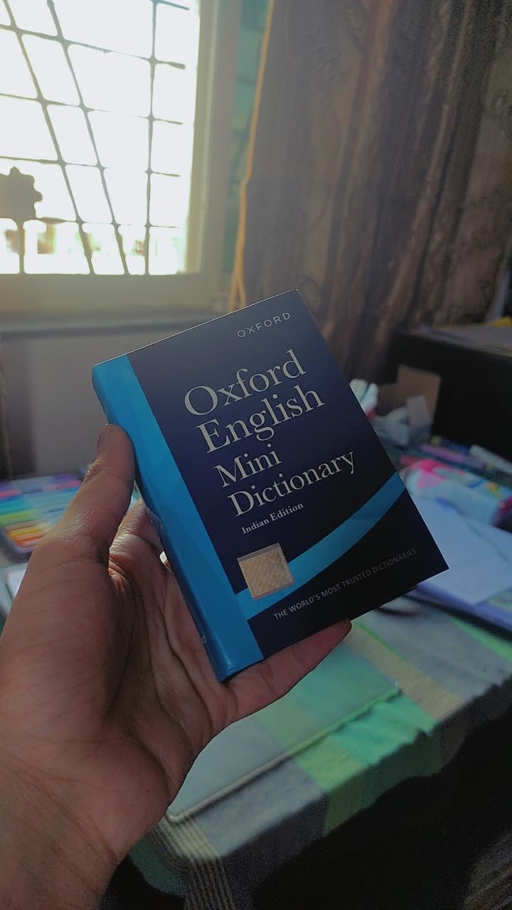Oxford Mini English Dictionary | Easy To Use | Extra Help with Spelling ...