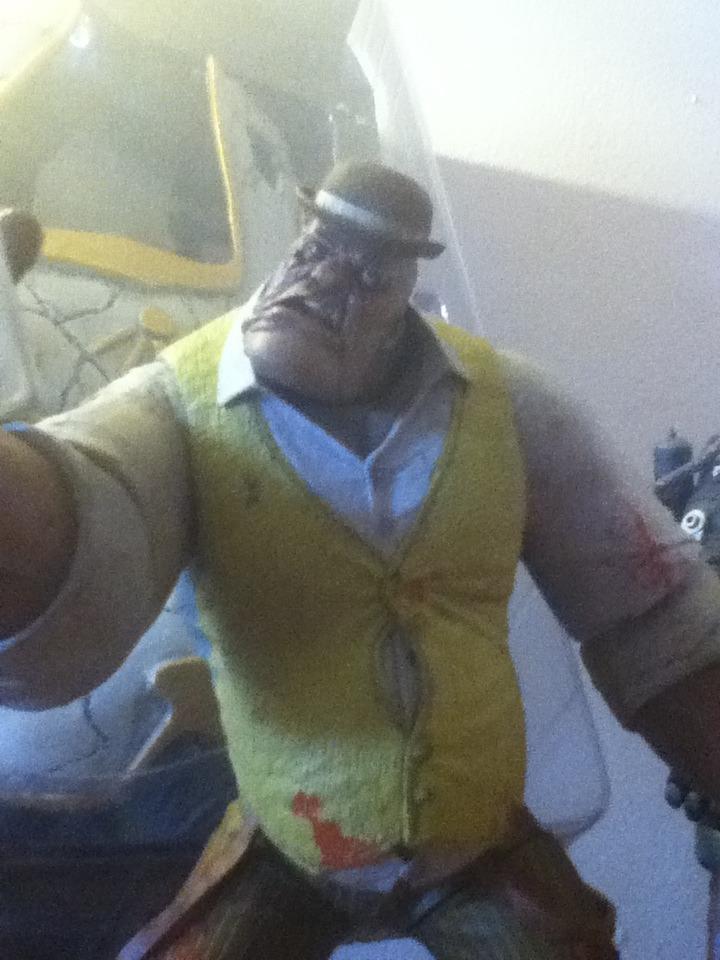 Bioshock 2 Series 3 Exclusive Brute Splicer Action Figure : Amazon.co ...