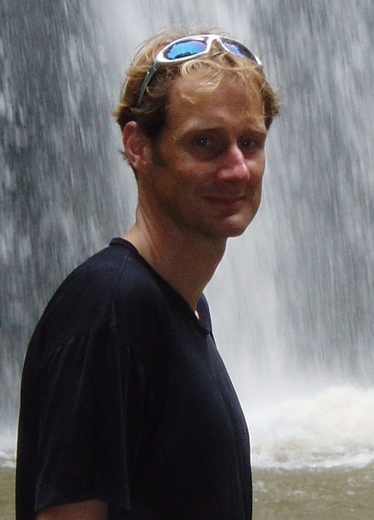 Amazon.co.uk: Chris Hodgson: books, biography, latest update