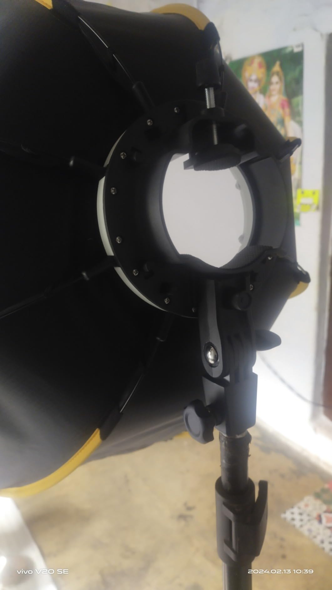 DIGITEK® (DSBH-065) Portable 65cm Octa Soft Box Kit with S2 Type ...