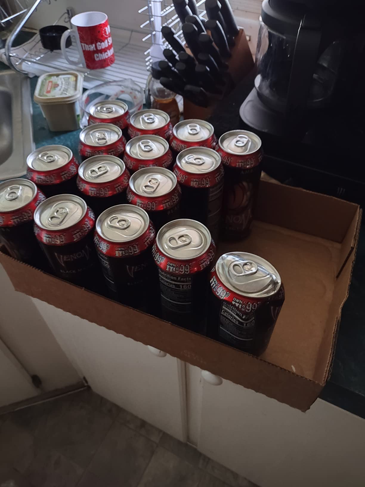 Amazon.com: Venom Energy Drink Black Mamba, 16 oz (24 Cans) : Grocery ...