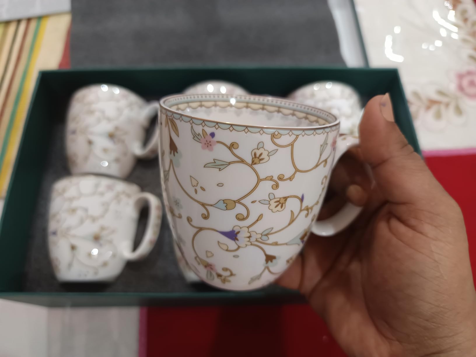 Vigneto Floral White Pattern Coffee Mug Set | Set of 6 Mugs, 200 ML ...