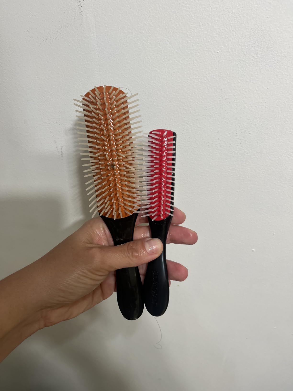 Denman Curly Hair Brush D4 (Black & Red) 9 Row Styling Brush for ...