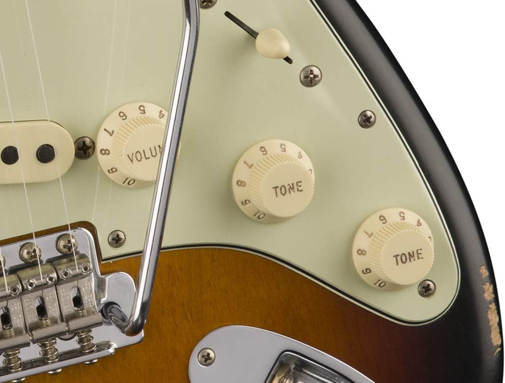 Fender Road Worn Stratocaster Knobs (1/4″) – Aged White – BigaMart