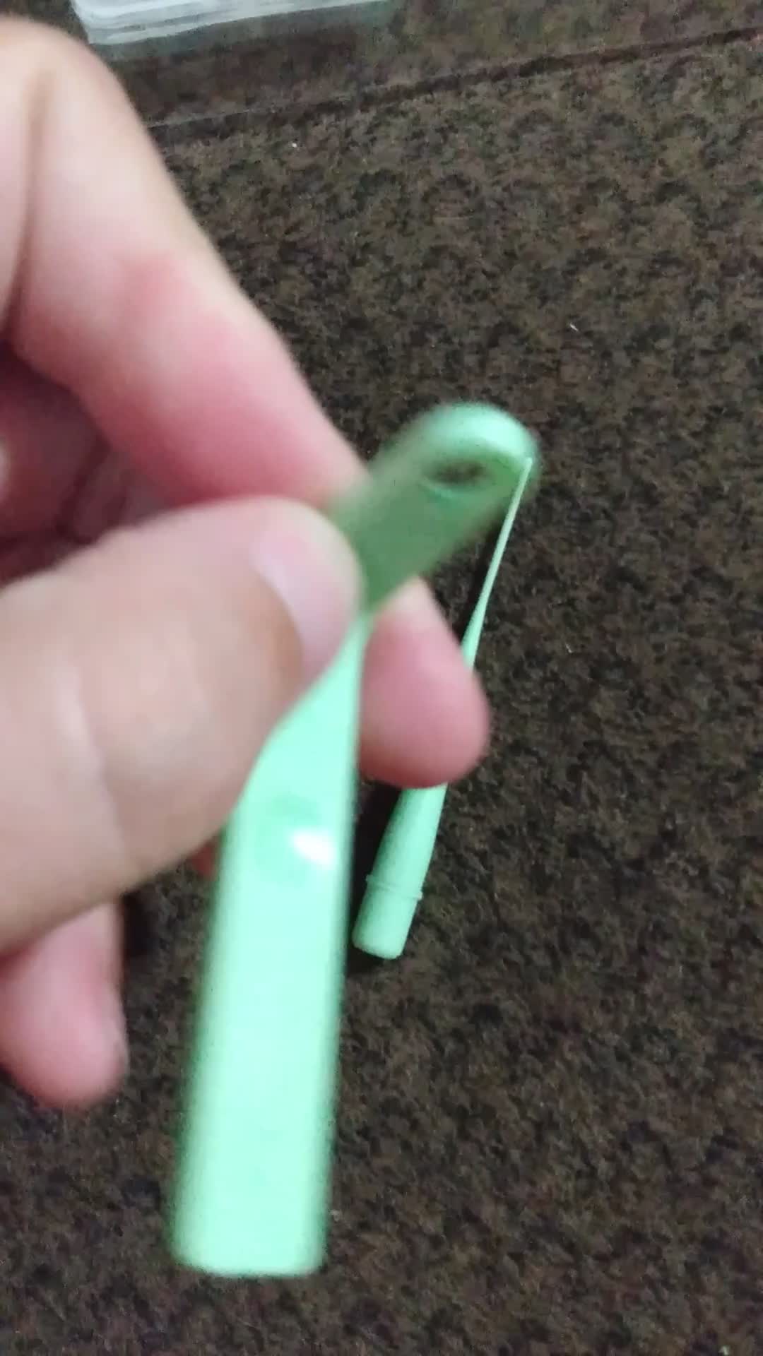 Watch How to surround your skin tag with that TINY band on Amazon Live