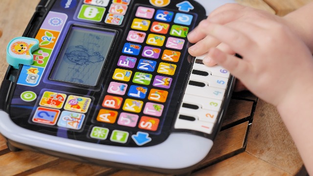 Watch VTech Little Apps Light-Up Tablet Demo Video on Amazon Live