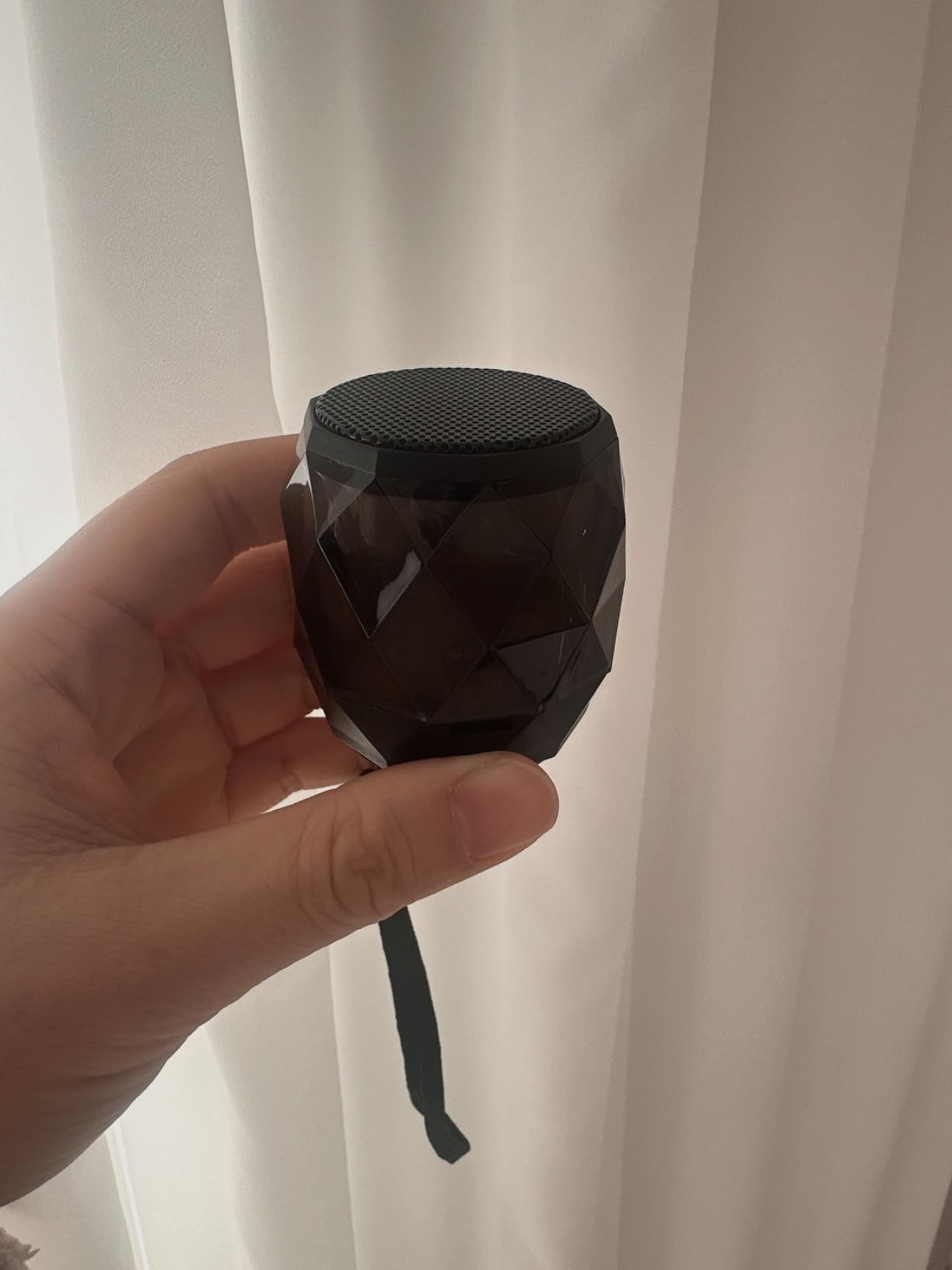 Amazon.co.jp: LFS mini Bluetooth スピーカー 小型 防水 お風呂 マグネット搭載 Type-C充電 TWS対応 マイク内蔵 ブルートゥース スピーカー ...