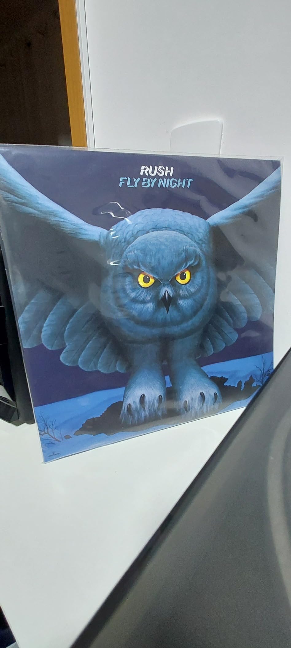 Fly By Night (Remastered) | Amazon.com.br