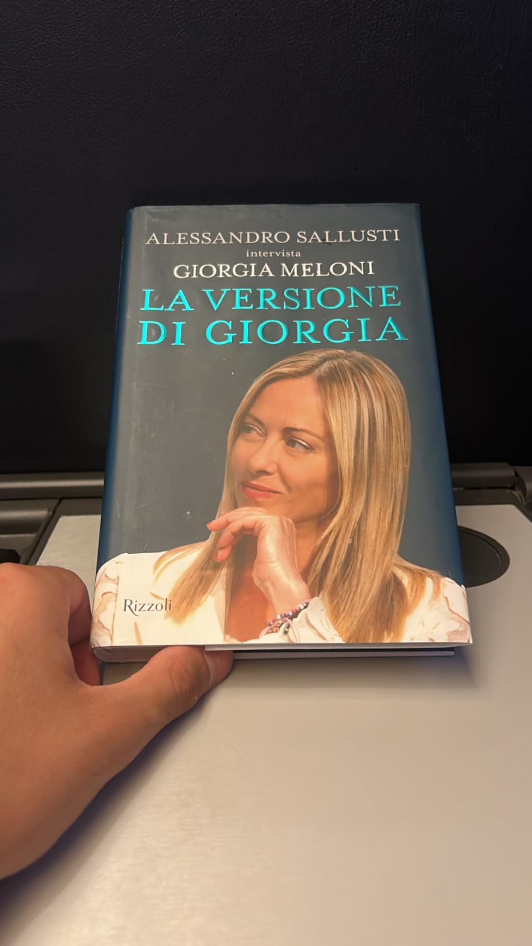 Amazon.it: La versione di Giorgia - Meloni, Giorgia, Sallusti ...