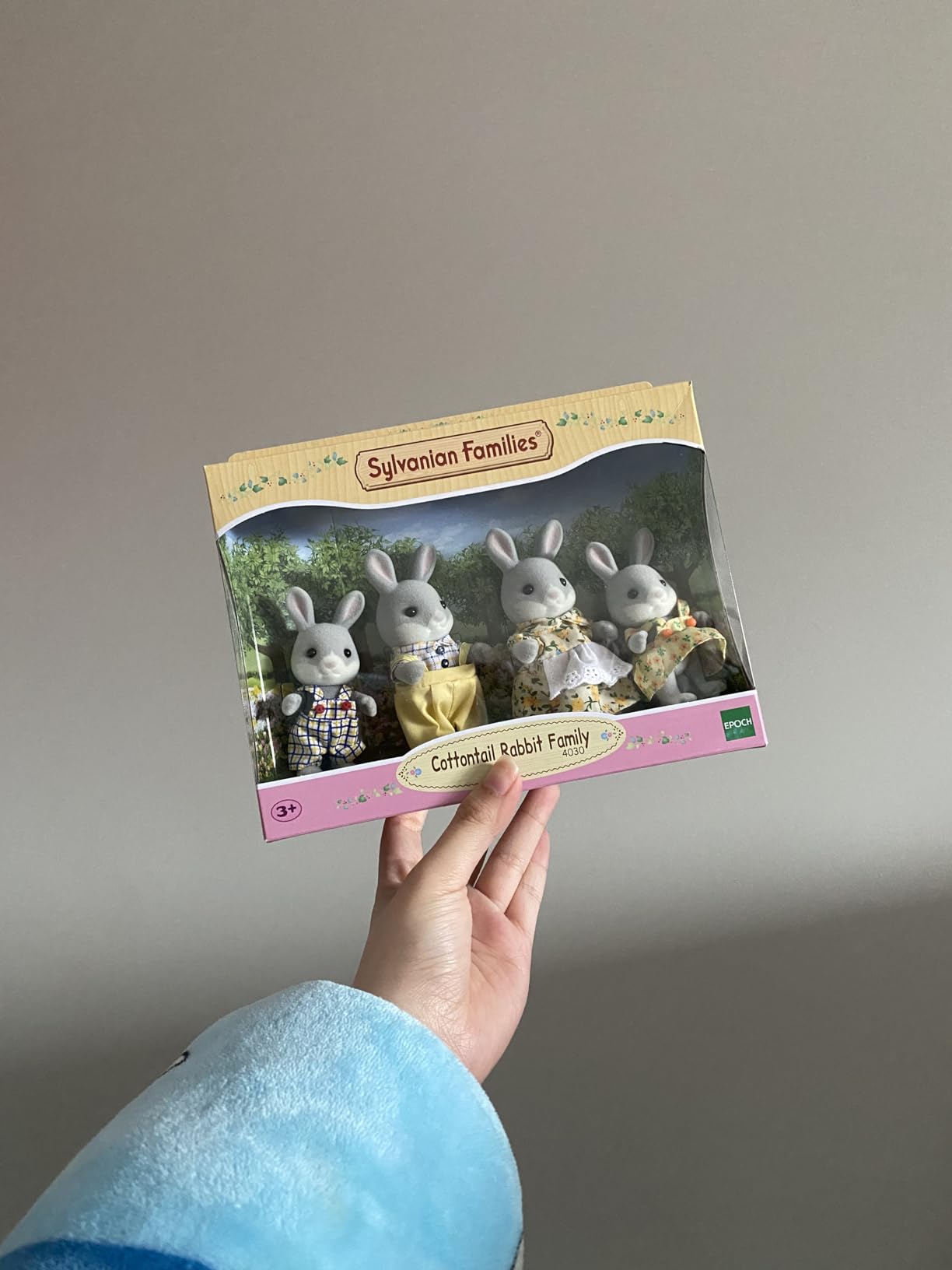 Sylvanian Families - Cottontail Rabbit Family : Amazon.com.au: Toys & Games