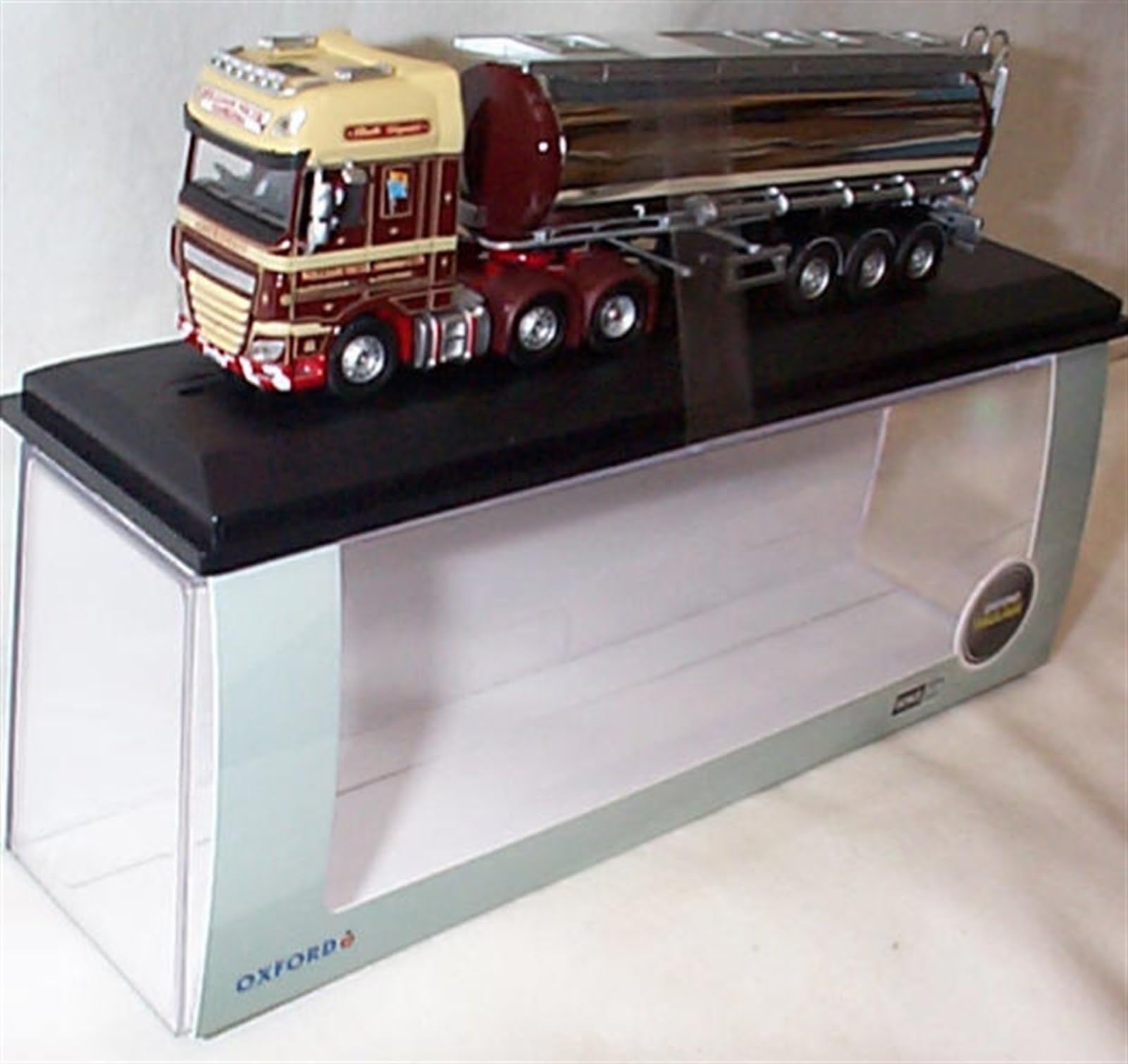 Oxford haulage DAF XF Tanker William Nicol lorry 1:76 scale diecast ...