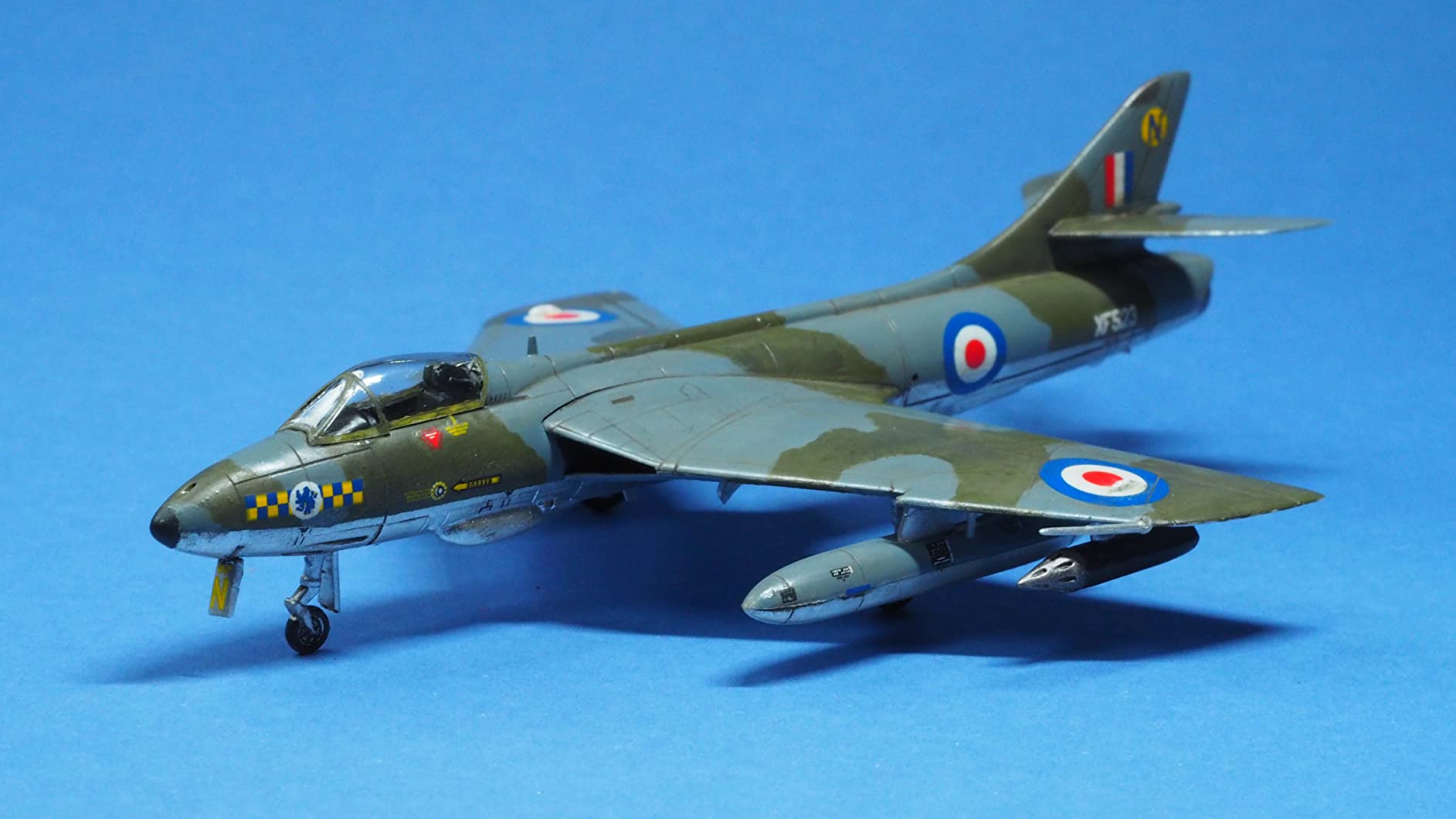 Amazon | ドイツレベル(Revell) 1/144 イギリス ホーカーハンター FGA.9 戦闘機 プラモデル 03833 ...