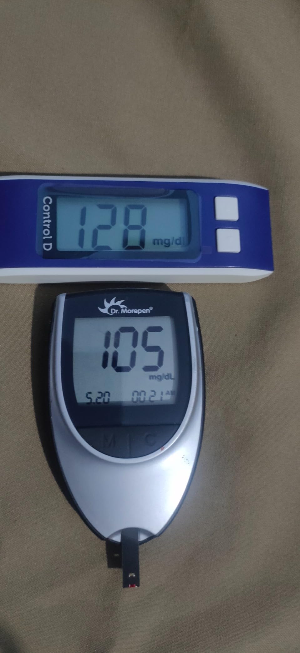 Control D Blue Glucose Blood Sugar testing Machine with 100 Strips ...