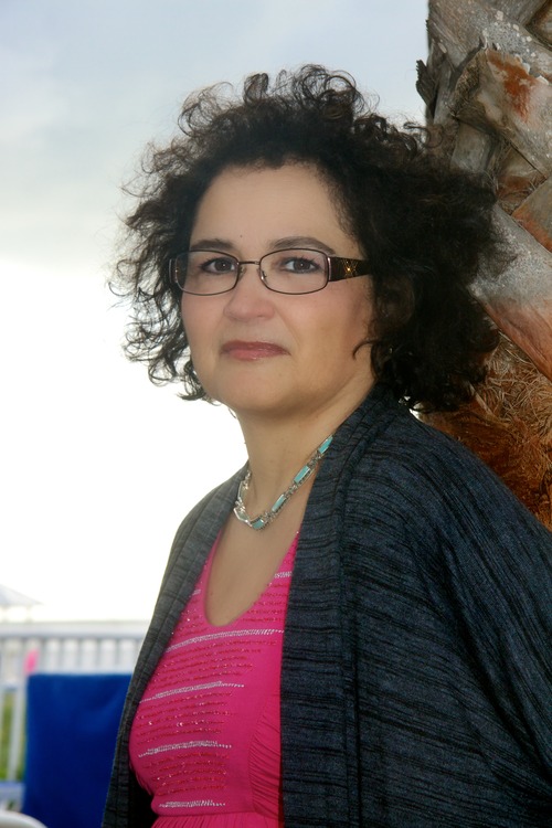 Amazon.com: Annette Mahon: books, biography, latest update