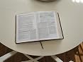 NLT Parallel Study Bible (Hardcover): Tyndale: 9781414339252: Amazon ...
