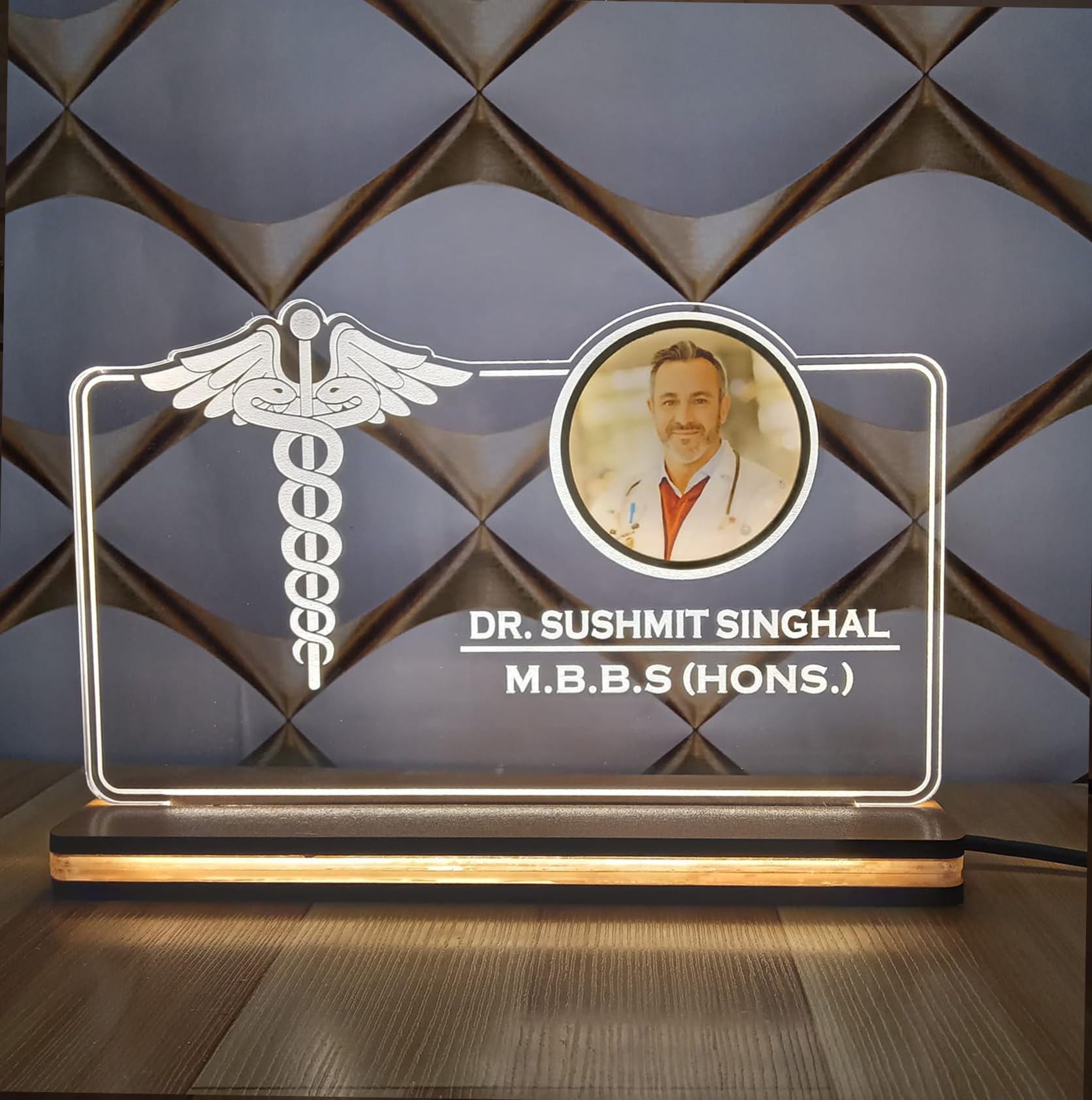SM CREATIONS Customized Doctor Acrylic LED Table Lamp with Name & Logo ...