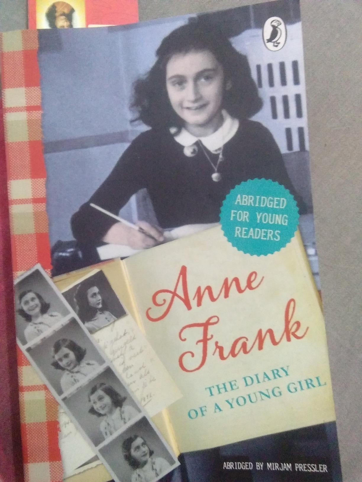 The Diary of Anne Frank : Anne Frank: Amazon.in: Books
