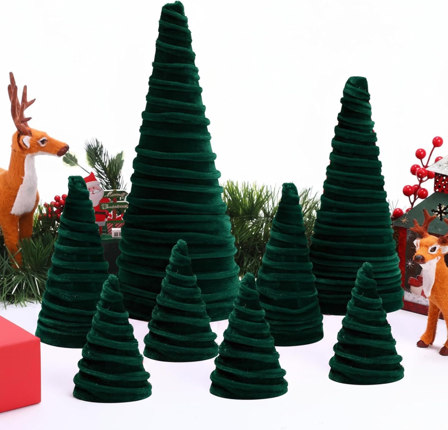 Amazon.com: Liliful 8 Pieces Christmas Velvet Trees Set Modern ...