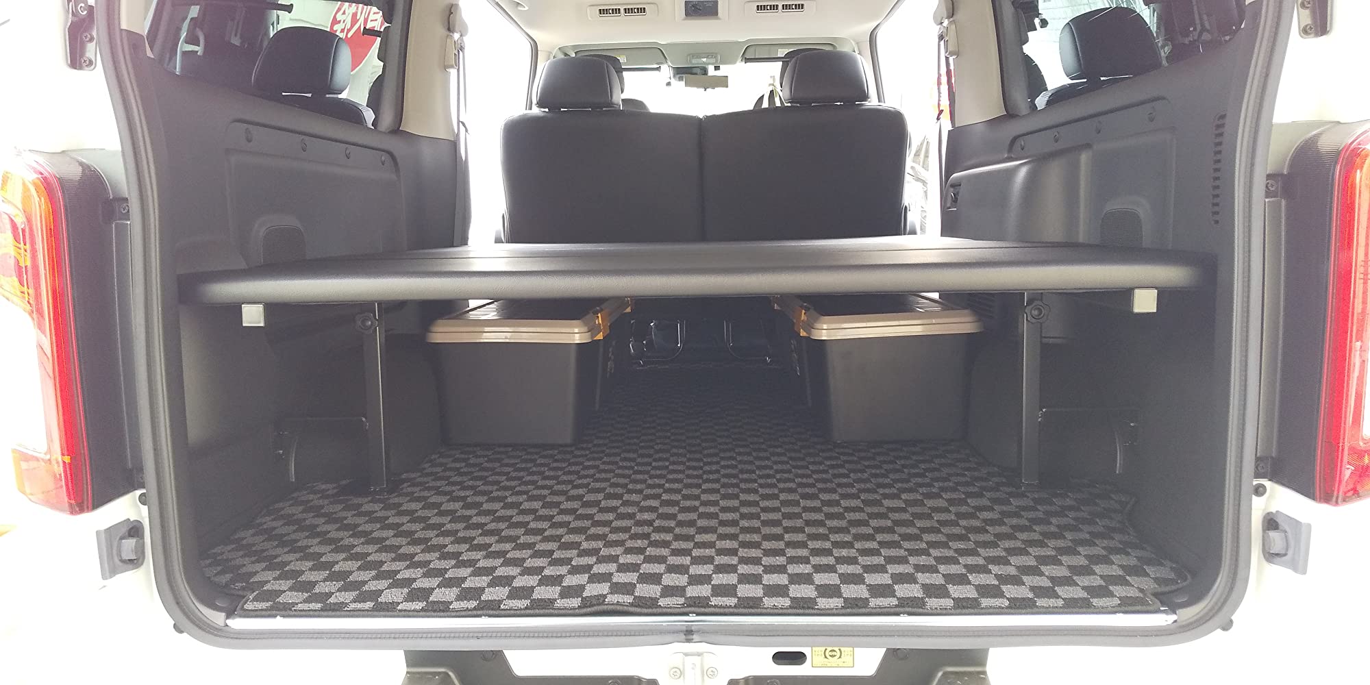 Amazon.co.jp: WINGS NV350/キャラバン グランドプレミアムGX/プレミアムGX/GXライダー用 ベッドキット (ワンタッチパワースライドドア：無し, グレー) : 車＆バイク