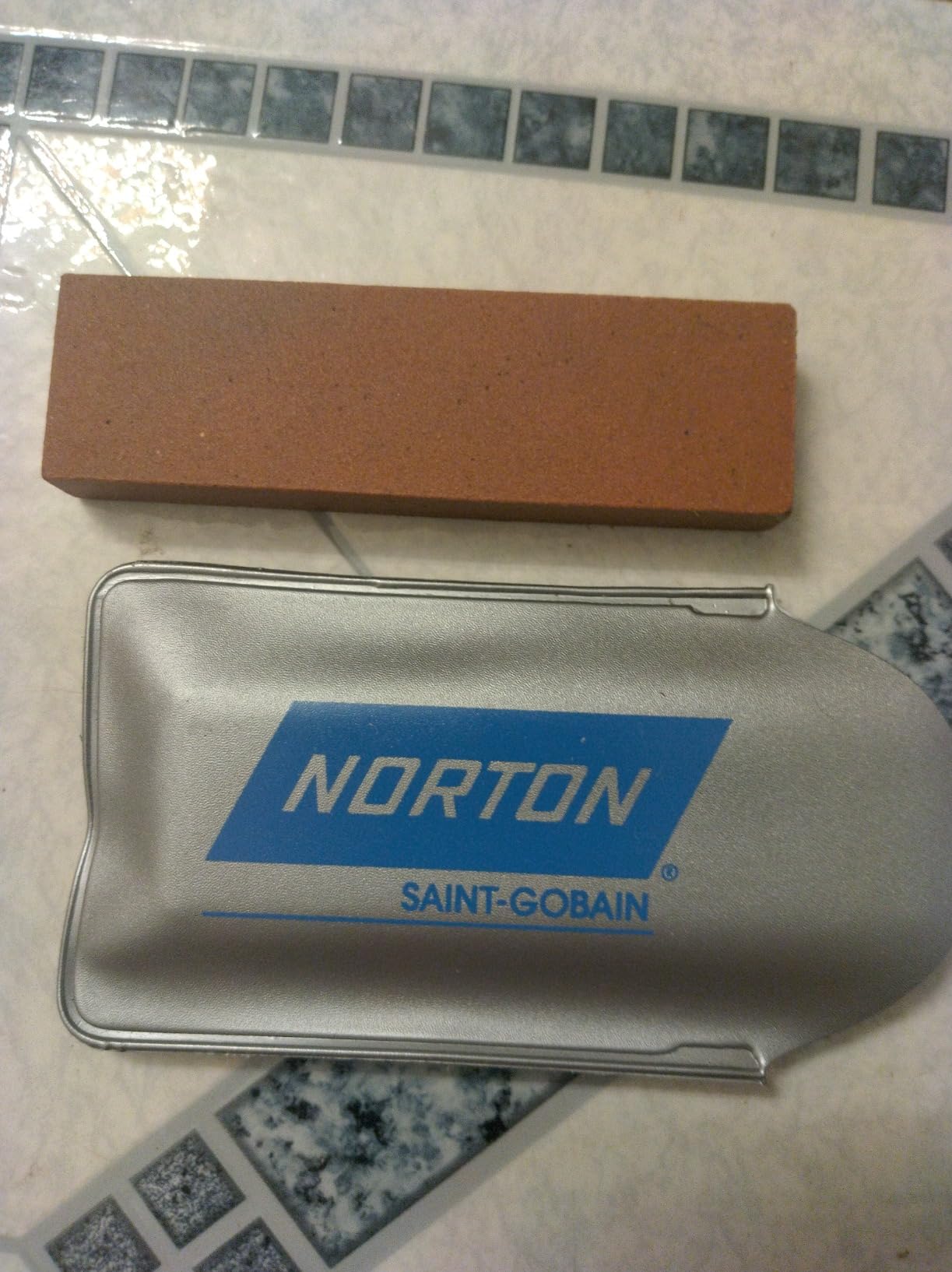 Amazon.com: Norton Small Sportsman Pocket Stone, 3in. x 7/8in. x 3/8in ...