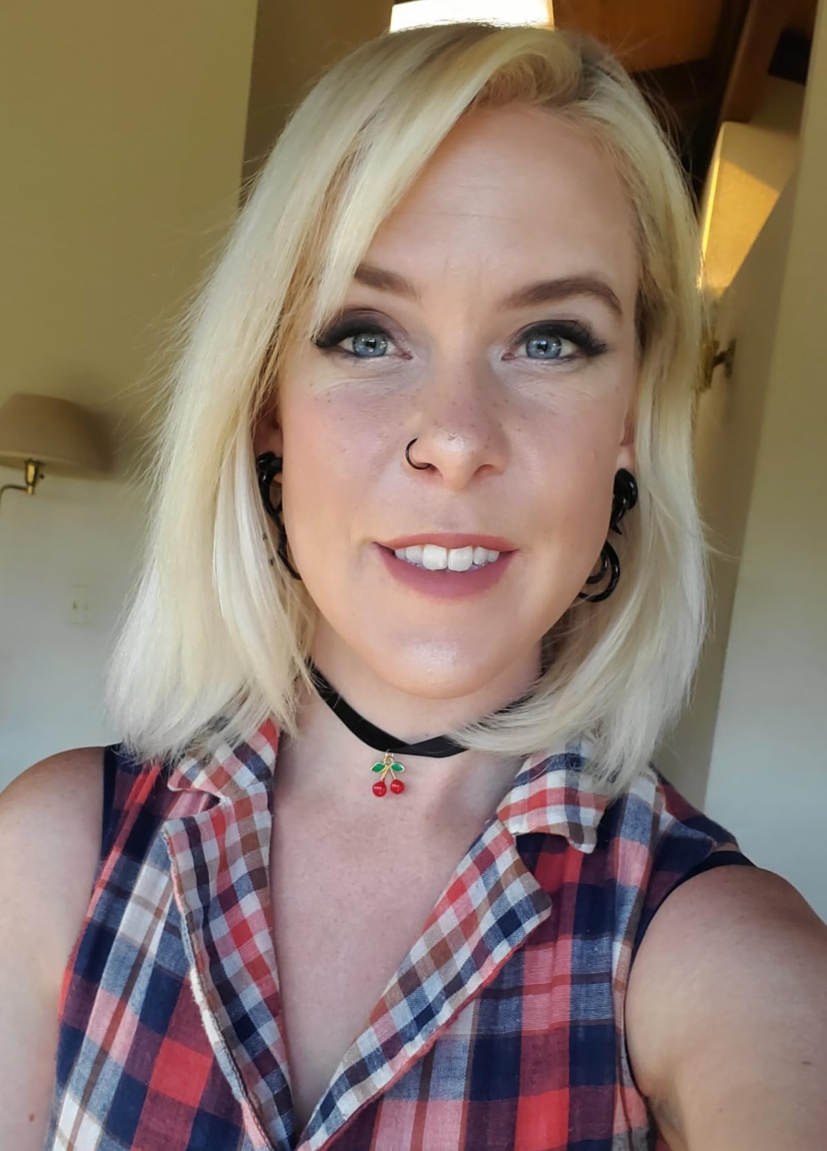 Amazon.com: Lottie London Freckle Tint 0.10 Fl. Oz! Brown Freckle Pen ...