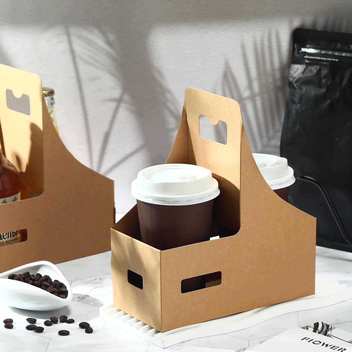 Amazon.com: Janlaugh 50 Pack 2 Cup Drink Carrier with Handle 12-30 oz ...