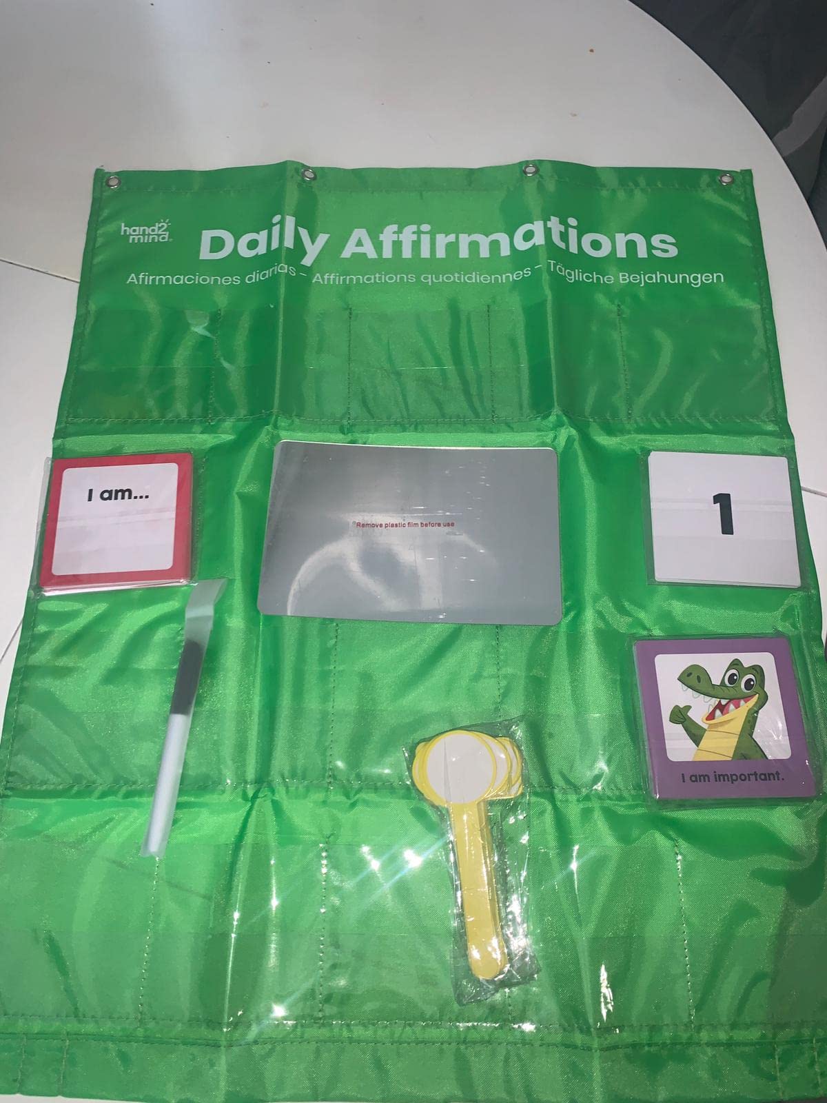 Learning Resources Daily Affirmations Pocket Chart, Mindful Affirmation ...