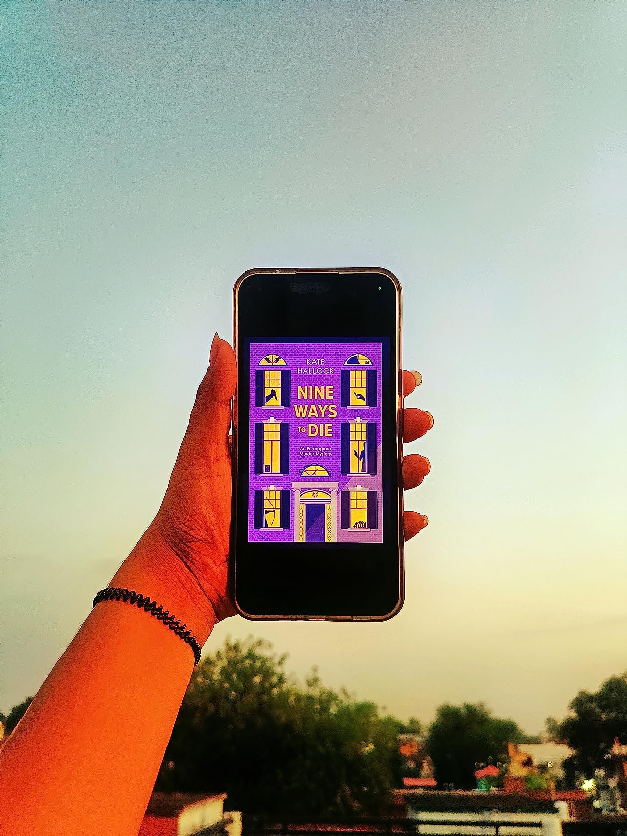 Nine Ways to Die : Hallock, Kate: Amazon.in: Books