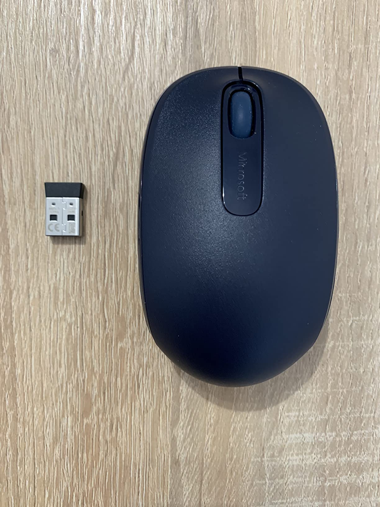 Microsoft 1850 Mobile Mouse Wireless, Accessori PC Ambidestro, Windows ...