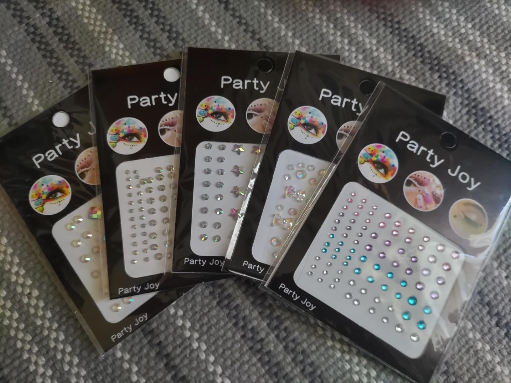 Amazon | Neiang ラインストーン シール 5枚セット フェイスステッカー 3D 光る ラインストーン デコシール 貼り付け可能 クリスタル キラキラ シール 顔面デコ デコパーツ ...