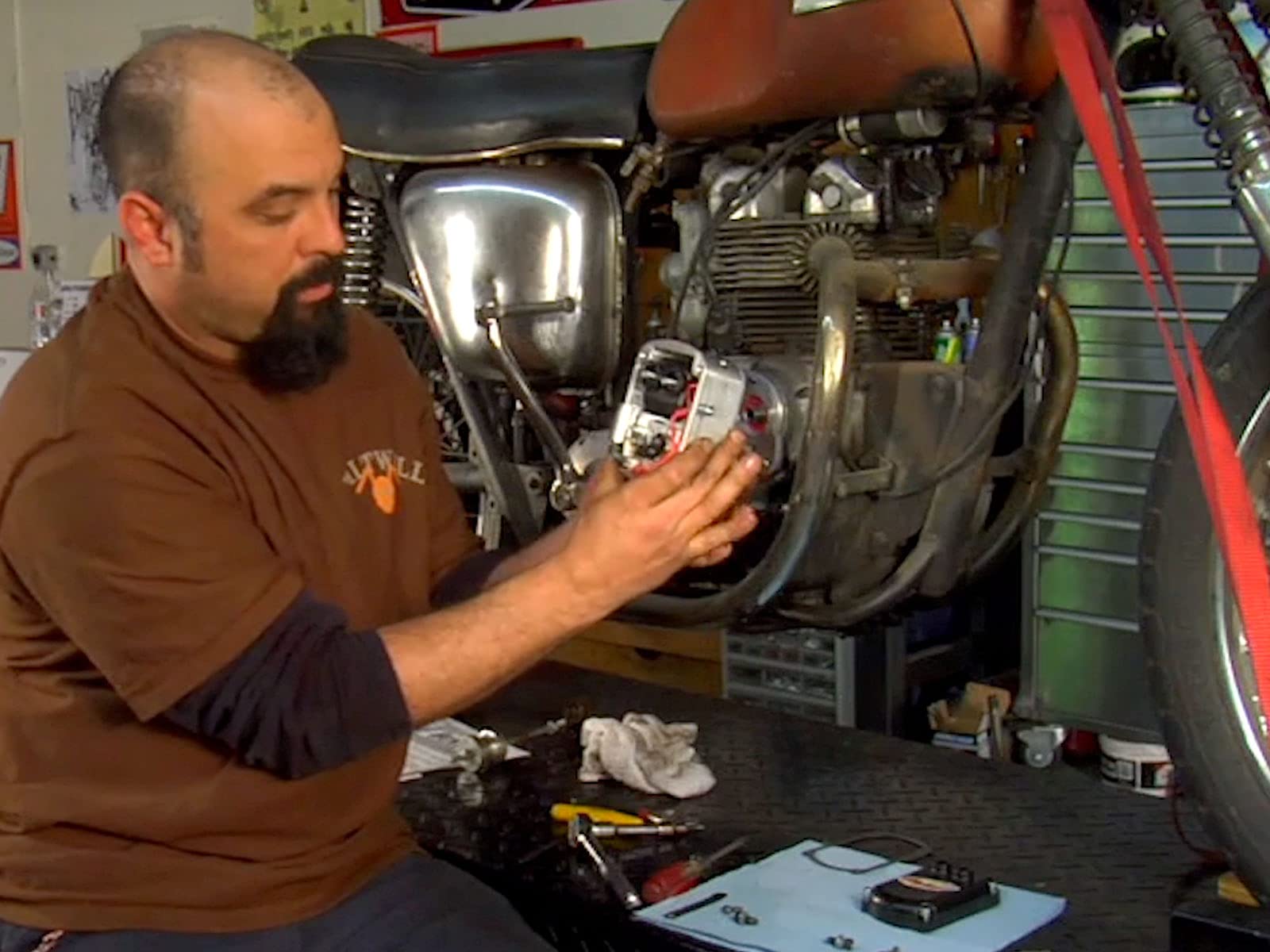 Watch English 101: Triumph Engine Rebuild Series | Prime Video