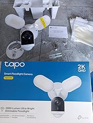 Tapo Floodlight Camera, Wired Outdoor Security Camera, 2K QHD 4MP ...