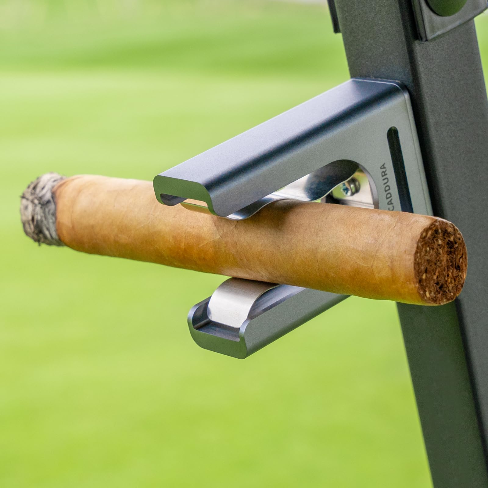 5 Best Cigar Holders for Golf Carts: Buyer's Guide